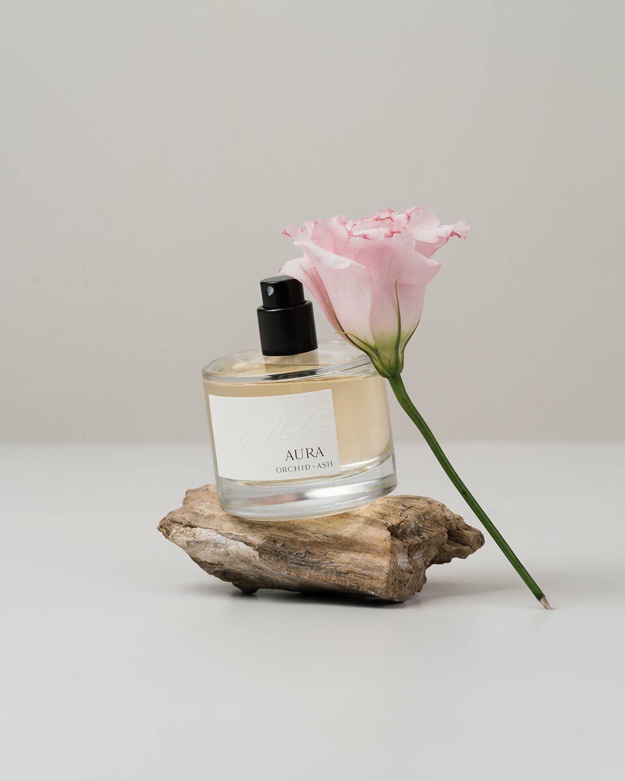 Orchid + Ash - AURA Grapefruit + Tonka Bean Non-Toxic Perfume | Well Kept